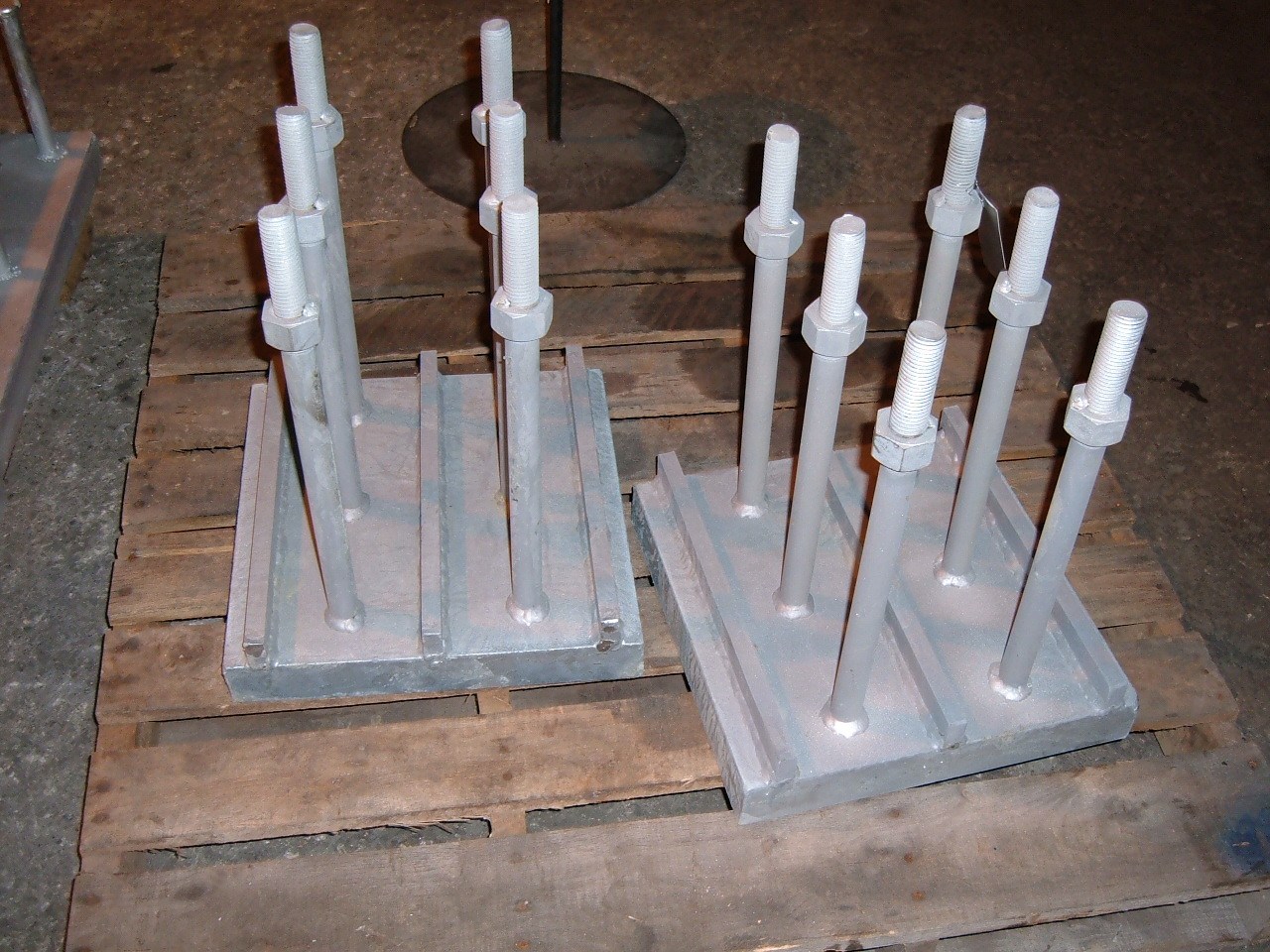 Embedded Steel ASTM A36 With 1554 Grade 36 Anchor Bolts And Nuts Welded Embedded Steel ASTM A36 With 1554 Grade 36 Anchor Bolts And Nuts Welded